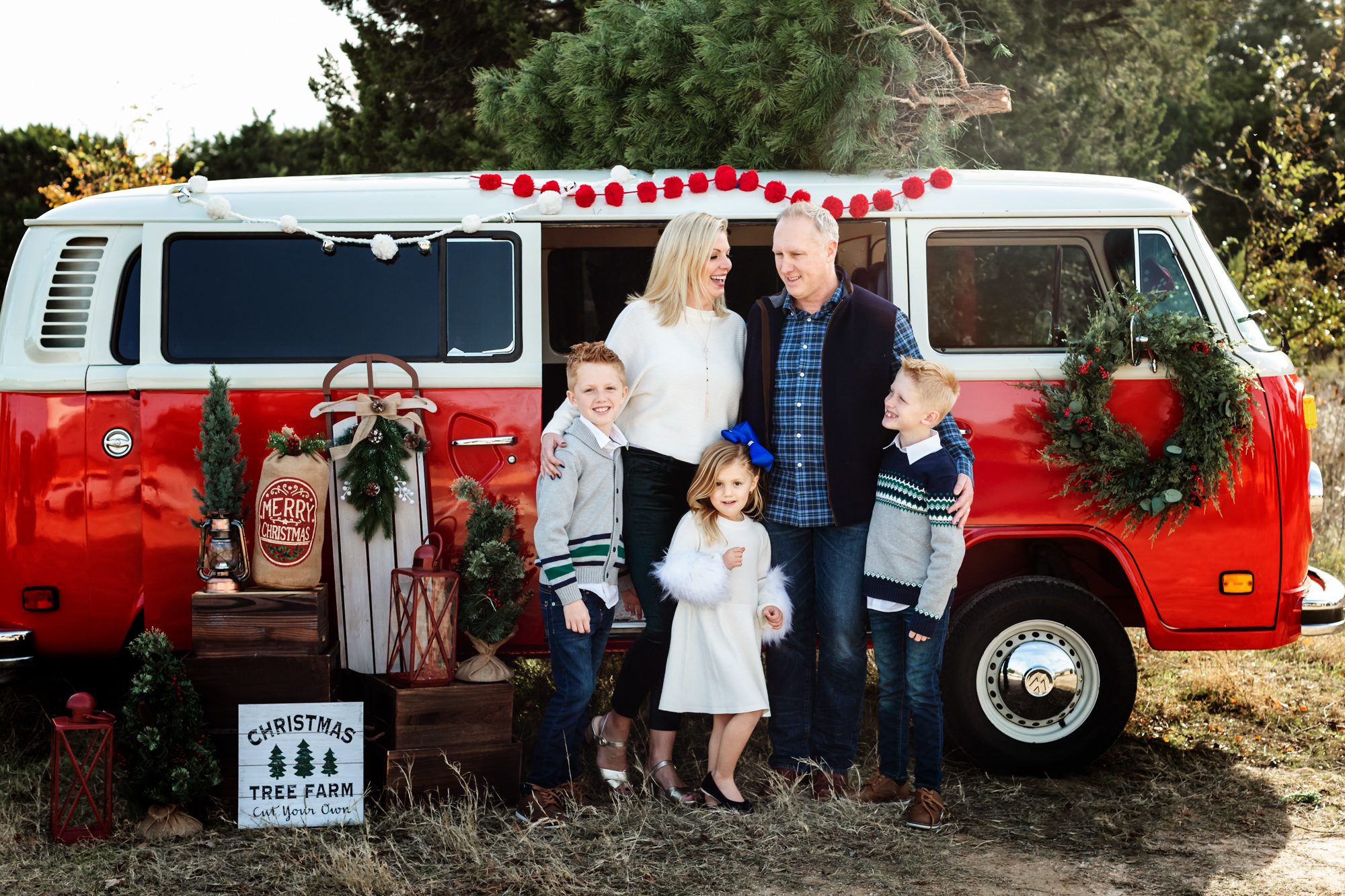 VW Bus Holiday Photos | Lindsay Herkert Photo Co